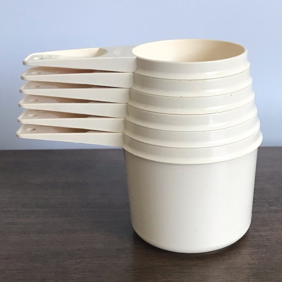 Tupperware | Kitchen | Vintage Tupperware 6 Piece Almond Cream ...